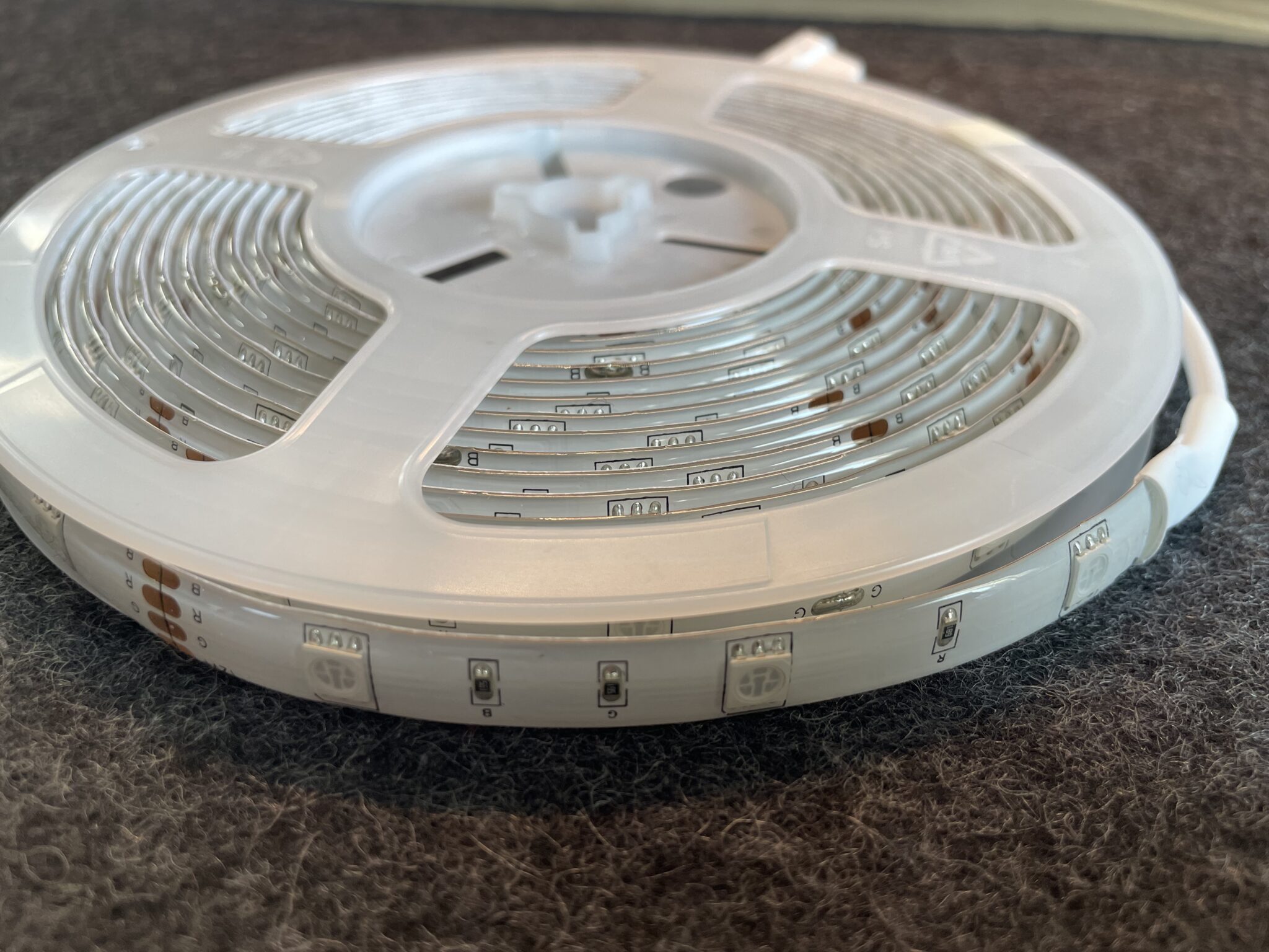 SwitchBot テープライト2徹底レビュー丨使ってみた感想と口コミまとめ